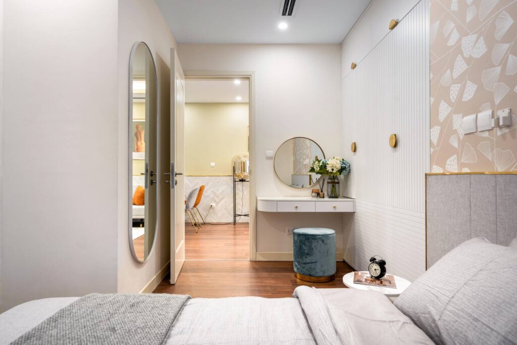An Apartment Design In Bright Colors With Optimal Functions